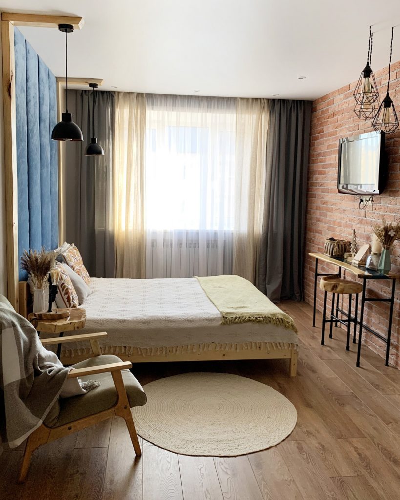 Üksikema ostis mahajäetud korteri ja alustas suurremonti. Vaatame, mis ...